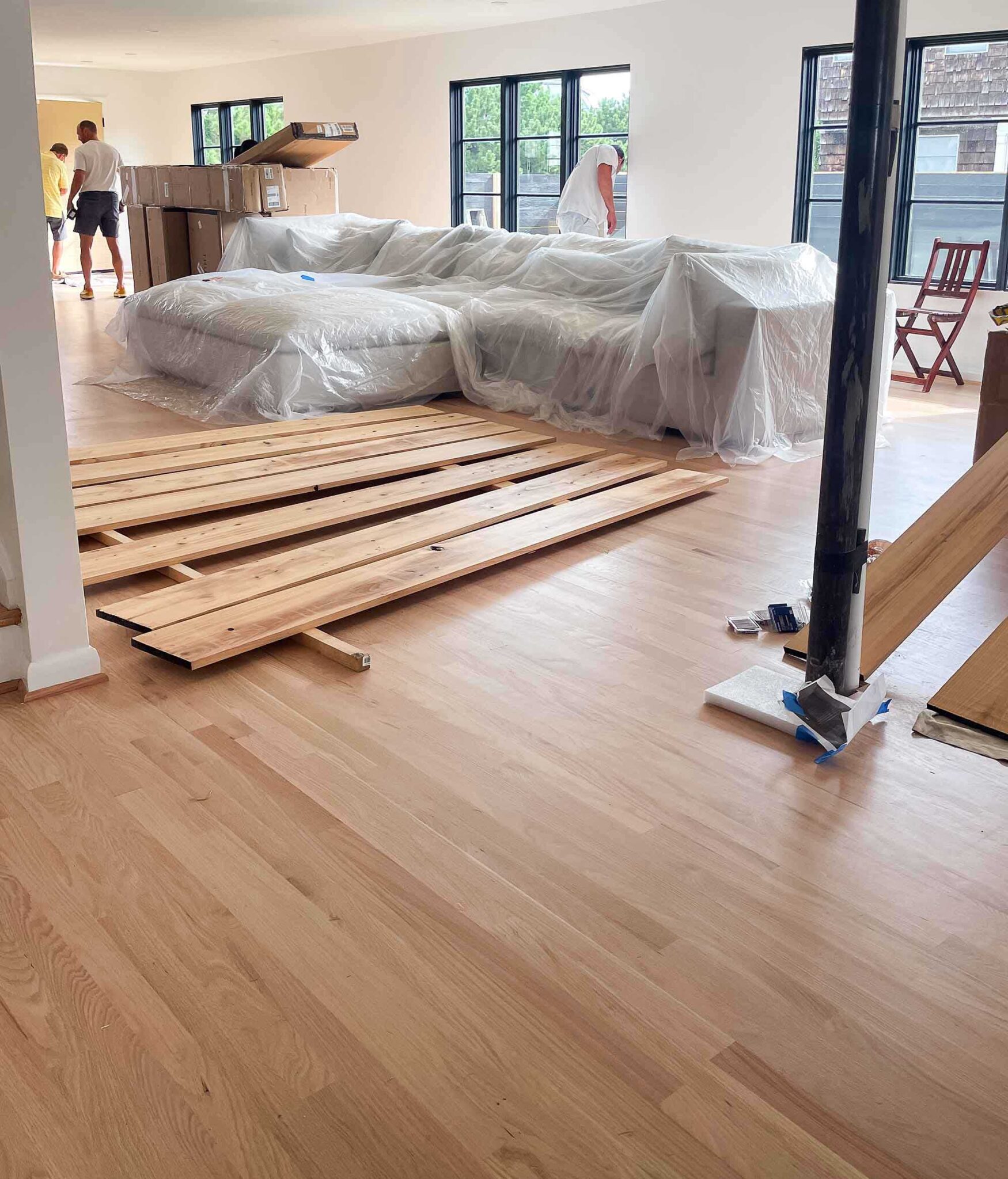 How Wooden Slats Transformed the Beach House’s First Floor – Made by Patchi